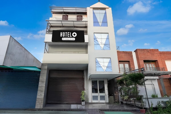 Hotel O Rudrapur Railway Junction Formerly Krish - Rudrapur