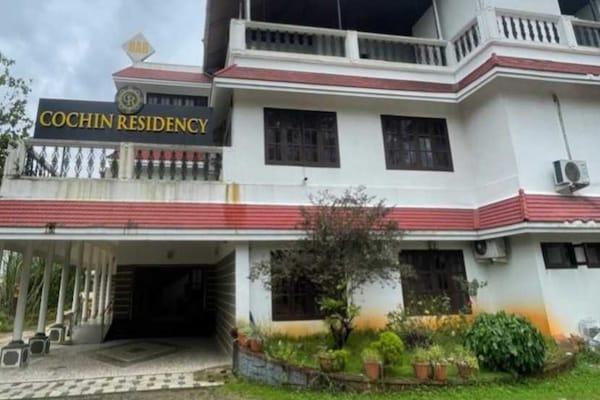 Collection O Kangarappady Formerly Cochin Residency - Kochi