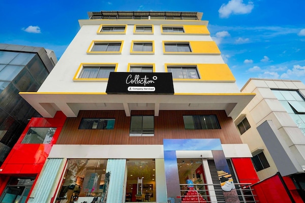 Collection O Jeevan Bima Nagar Hal Road - Bengaluru