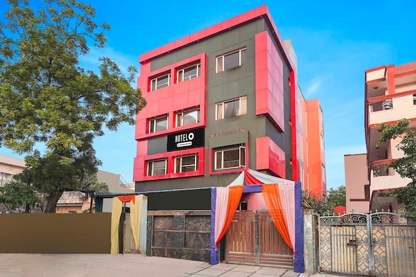 Collection O Maithli Marg Sector 55 Noida - Ghaziabad
