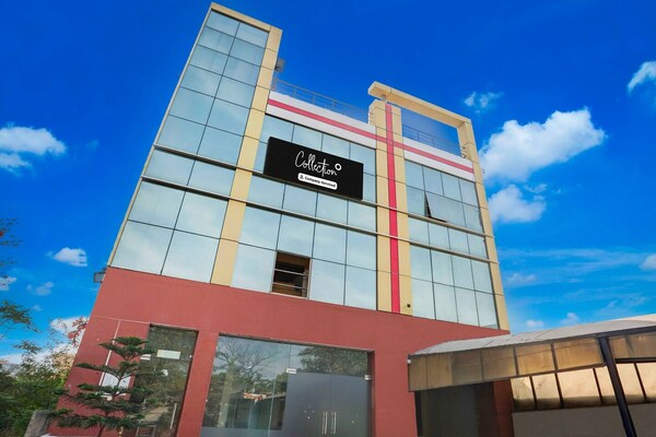 Collection O Sector 4 Gurgaon - Gurugram