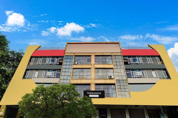 Super Townhouse Indore Junction - Indore