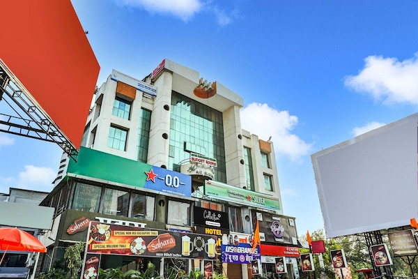 Collection O Viman Nagar Downtown Formerly Hotel Cilantro - 浦那