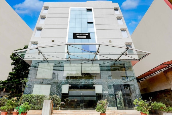 Townhouse Oak Ahmedabad Junction - Ahmedabad