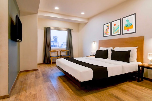Townhouse Oak Vip Road Nscb Airport - Kolkata