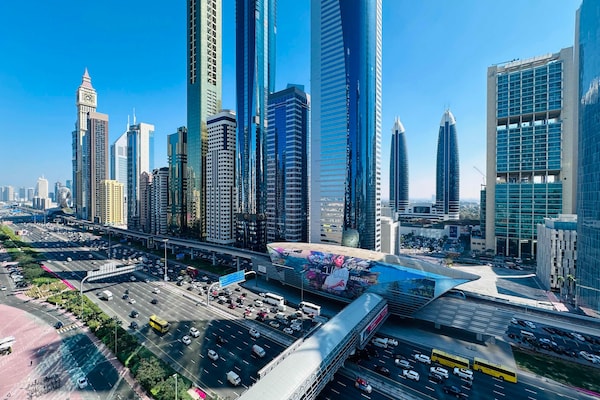 One Bed King Room Luxury Suite Burj View Rooftop - Dubai