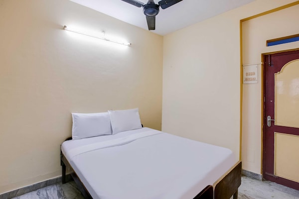 Hotel O Egmore Metro Station Chennai Formerly Harini Lodge - Chennai