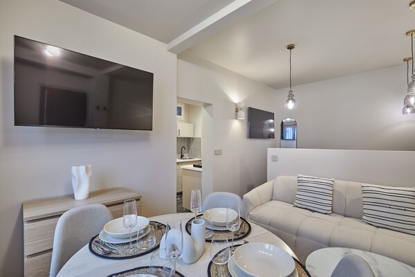 Pierre Fontaine 16n - Pigalle