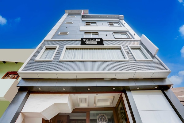 Townhouse Oak Model Town Rohtak - Rohtak