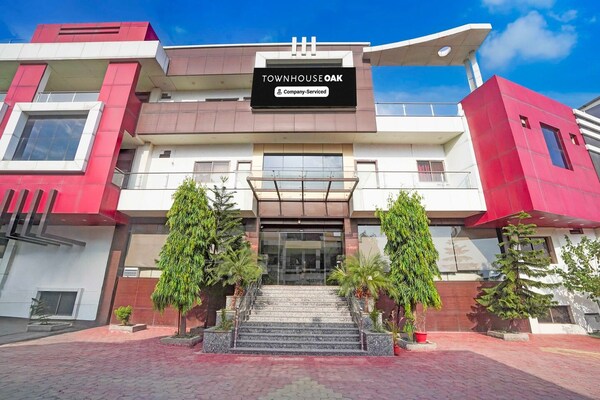 Townhouse Oak Lalghati Tekri Bhopal Viewpoint - Bhopal