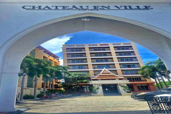 Superior Luxury Stay  Pattaya City Vibes - Pattaya