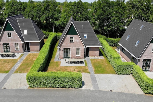 Beach Villa Royale With Wellness Hot Tub & Sauna - 10 Persons - Makkum