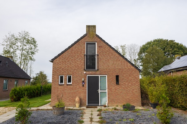 6 - Person Forest Pet & Family Bungalow - Wijchen