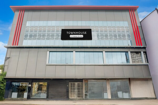 Townhouse Isbt Vijay Nagar Jabalpur - Jabalpur