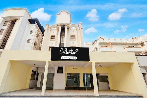 Super Collection O Shri Sai Baba Temple Formerly Hotel Maitreya - Shirdi