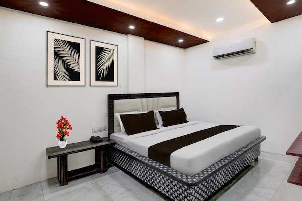 Hotel O Ludhiana Railway Junction Formerly Act -