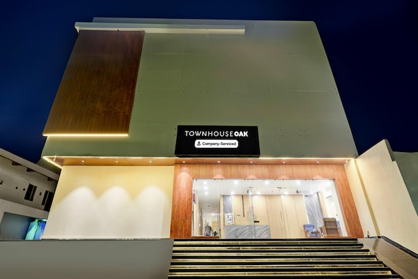 Townhouse Oak Army Aviation Base Jhansi - Jhansi