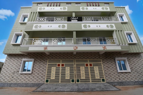 Collection O Shree Jagannatha Temple Puri Formerly Nirmalya Residency - Puri