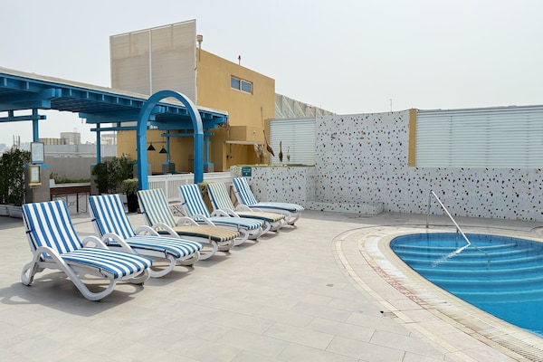 Executive Suite Stay With Premium Comfort In Deira - Dubai