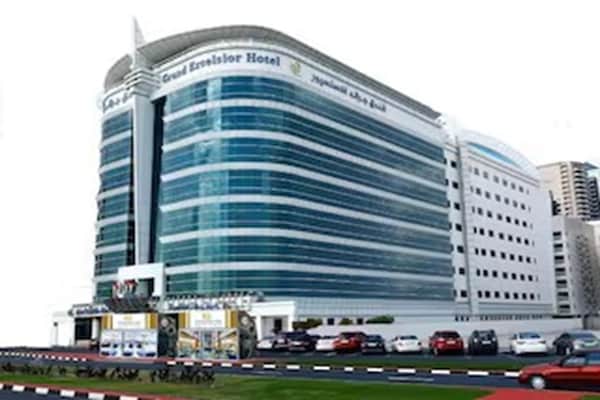 Super Deluxe Family Room For Group Stays - Dubai