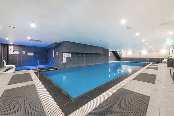 Incredible City Views In Convenient Cbd Apartment - Melbourne