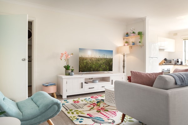 Cosy 2-bed Apartment In The Heart Of Strathfield - Burwood