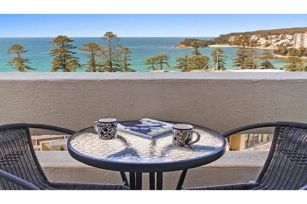 Beachside Paradise - Ocean Views, Central Position - Manly