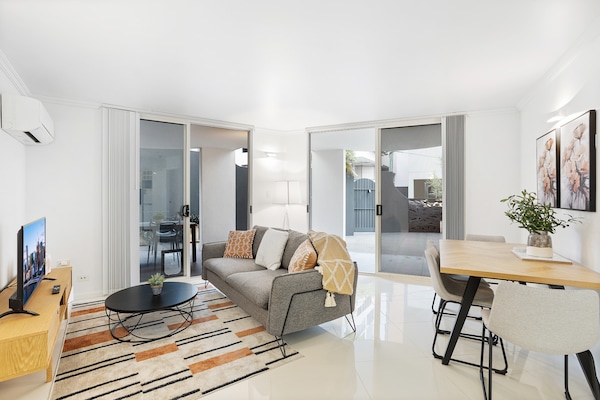 Comfy 2-bed With Pool And Secure Parking - 브리즈번