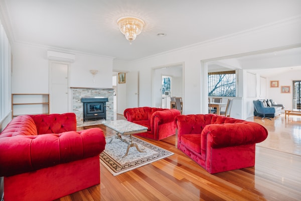 Restful Canberra Retreat In Spacious Terrace Home - Canberra