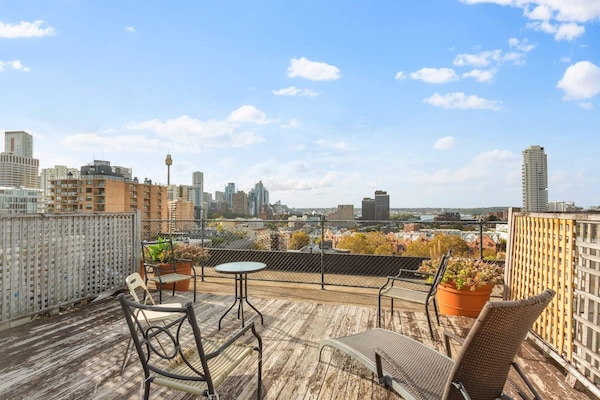 Cosy Studio With City Views - Sydney