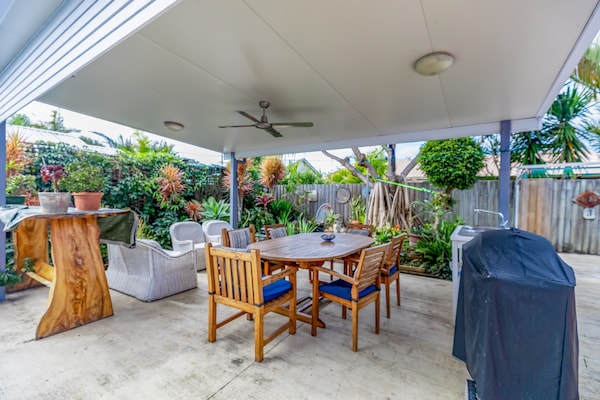 The Little Blue Shack - Marcoola Granny Flat - Mudjimba