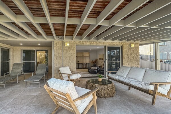 Serene Luxury Retreat On Malua Bay - Malua Bay