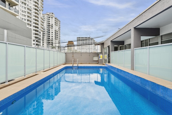 Studio4: Bondi Chic Interiors With Rooftop Pool - Sydney