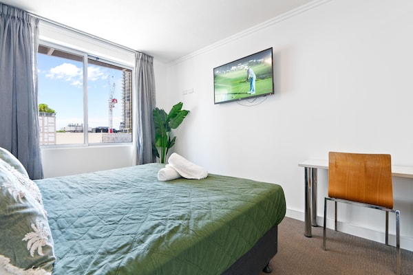 Stylish 1-bed Studio In Vibrant South Brisbane - Milton