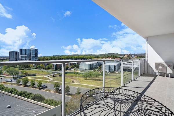 Comfortable 1-bed Apartment With Balcony - キャンベラ