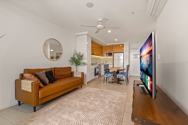 Stylish Apartment With Rooftop, Bbq & Spa Access - Milton, Australia