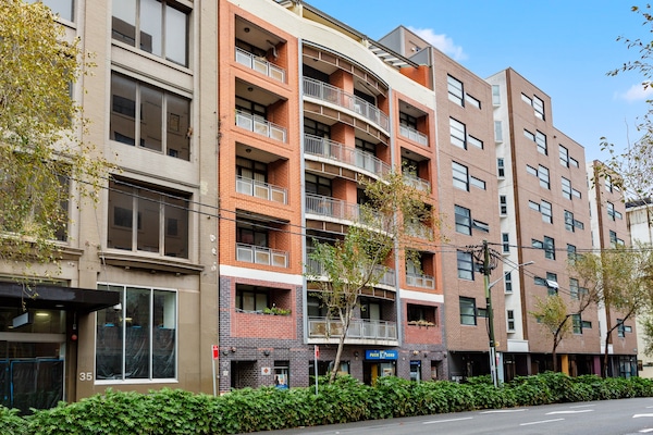 Chic Inner-city 1 Bedroom With Balcony - Sydney central station