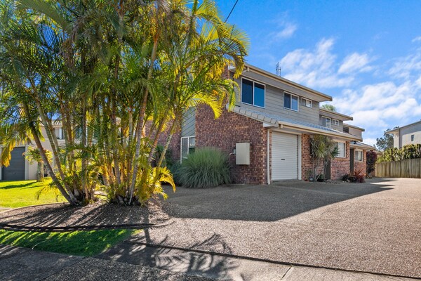 685ce8348de50 - Mooloolaba