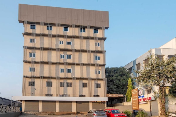 Palette Hotel Pune Midc Pimpri&nbsp;Chinchwad-premium King Bed Room - Pune