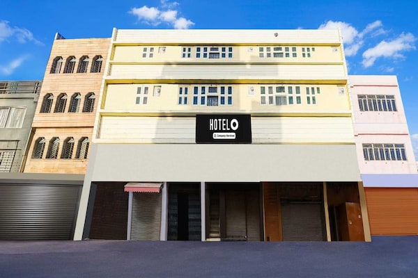 Super Hotel O Sindhi Camp Formerly Hotel Paul Avenue - 