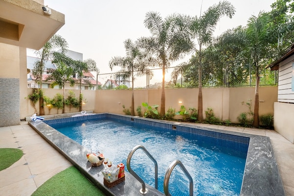 Aumentar 5bhk Villa  Pool  Baga  Dancenter - Goa