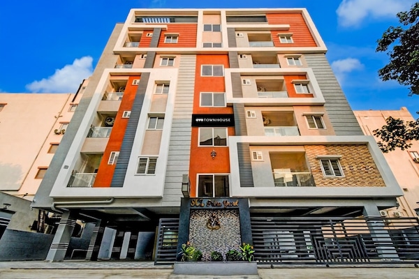 Super Townhouse Nallagandla Nest - Hyderabad