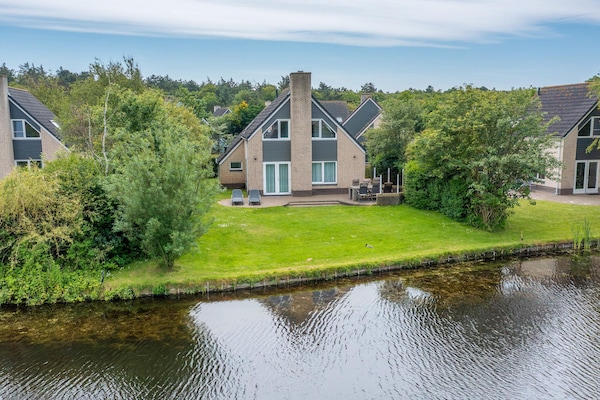 Kamperfoelie 51 - Texel