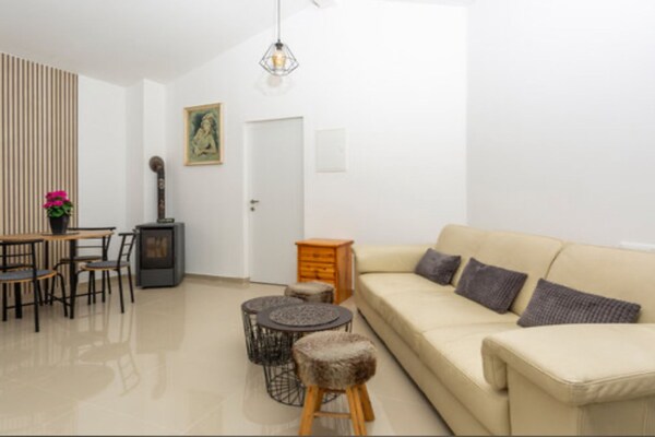 Apartments Brletic - Two Bedroom Apartment With Terrace - Fiume (Croazia)