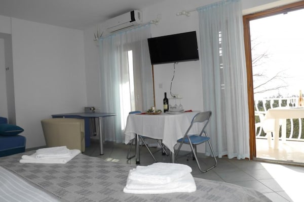 Dugi Rat Seaside Apartments - Studio Apartment 2 - Dugi Rat