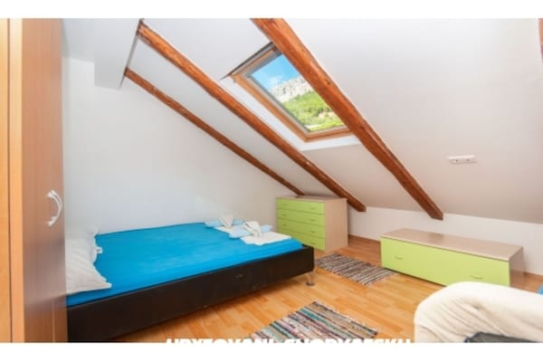 Apartment Three Bedroom Nmb 1 - Omiš