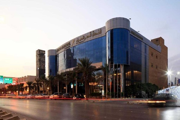 Luxury King Stay Sunday Qaser Al Hamra - Riad
