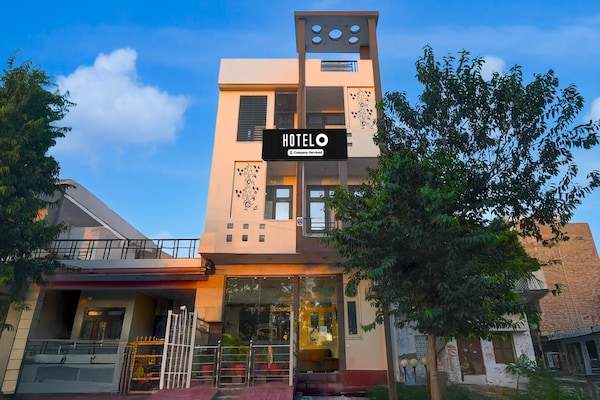 Hotel O Jaipuria Institute Of Management Formerly Aishwarya Inn - Jaipur