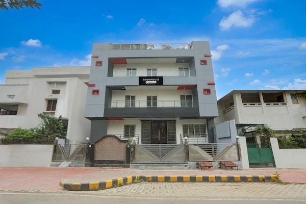 Townhouse Mumfordganj - Allahabad