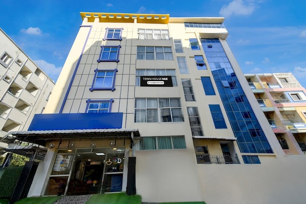 Townhouse Oak Q-city Techno Park - Hyderabad